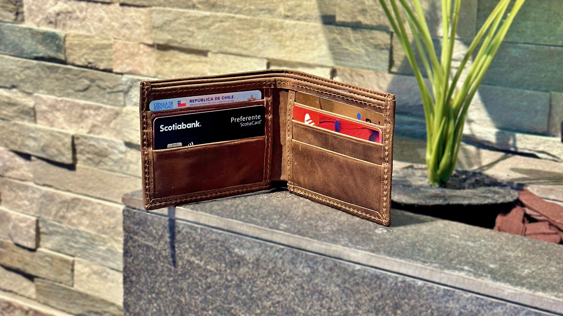 Billeteras de cuero natural. Elaborados a mano en Chile – Cupertino